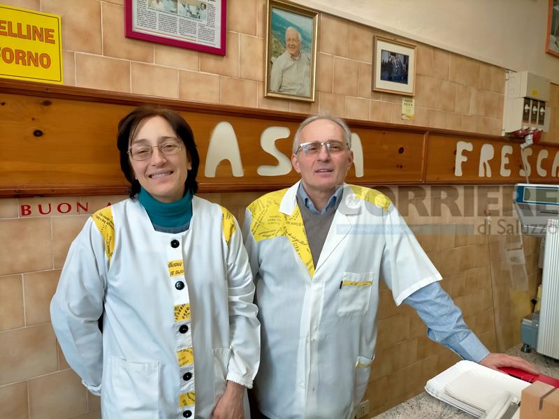 Saluzzo Pasta fresca da Giovanni saluta i clienti - Lo storico ...