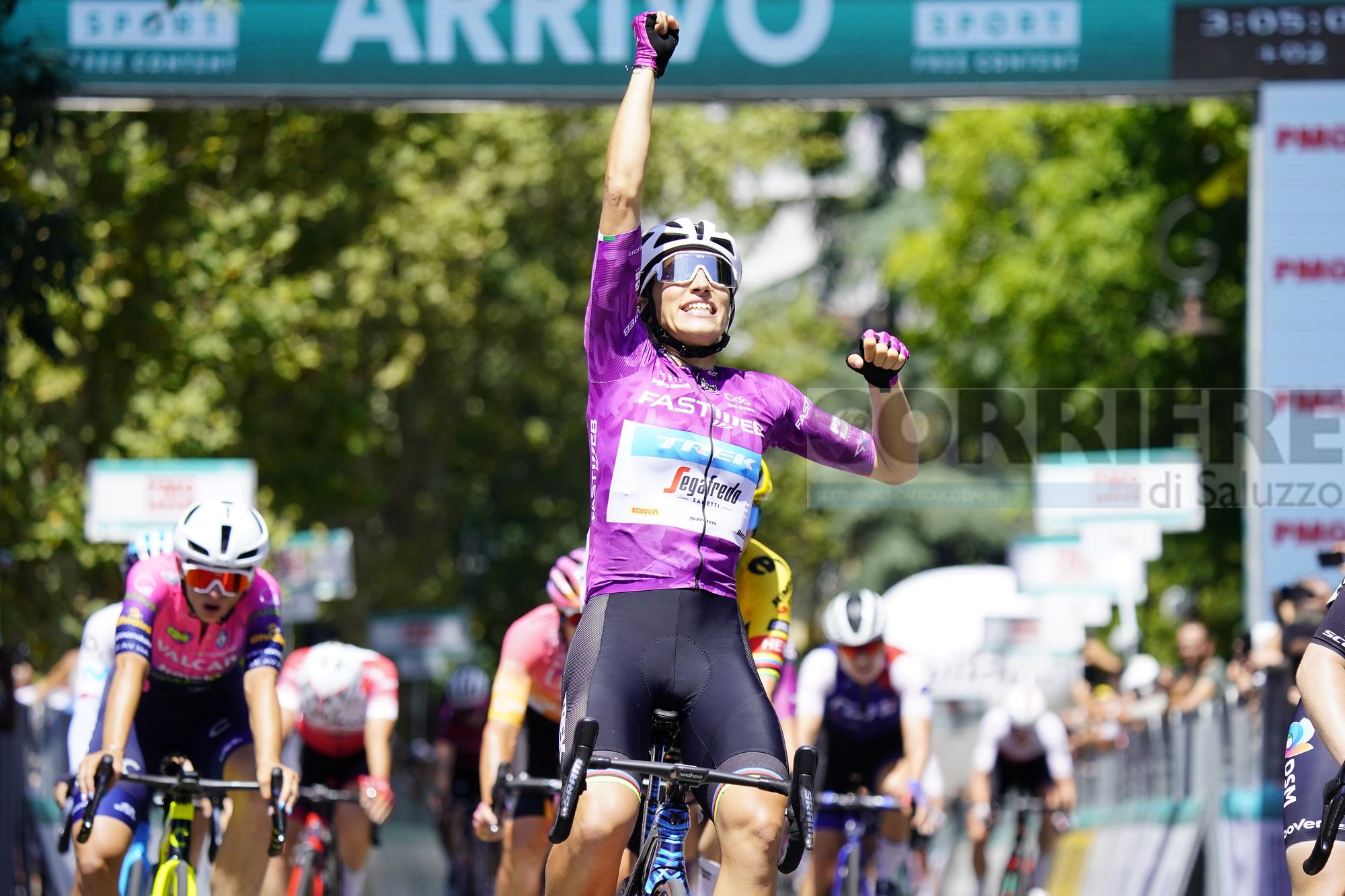 ciclismo Al Giro d'Italia Elisa Balsamo concede il bis - volata ...